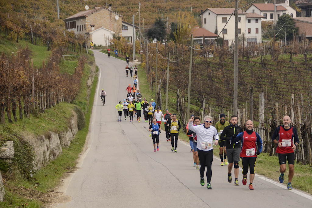 Oltre 1200 iscritti alla Prosecco Run di domenica 3 dicembre a Vidor ...